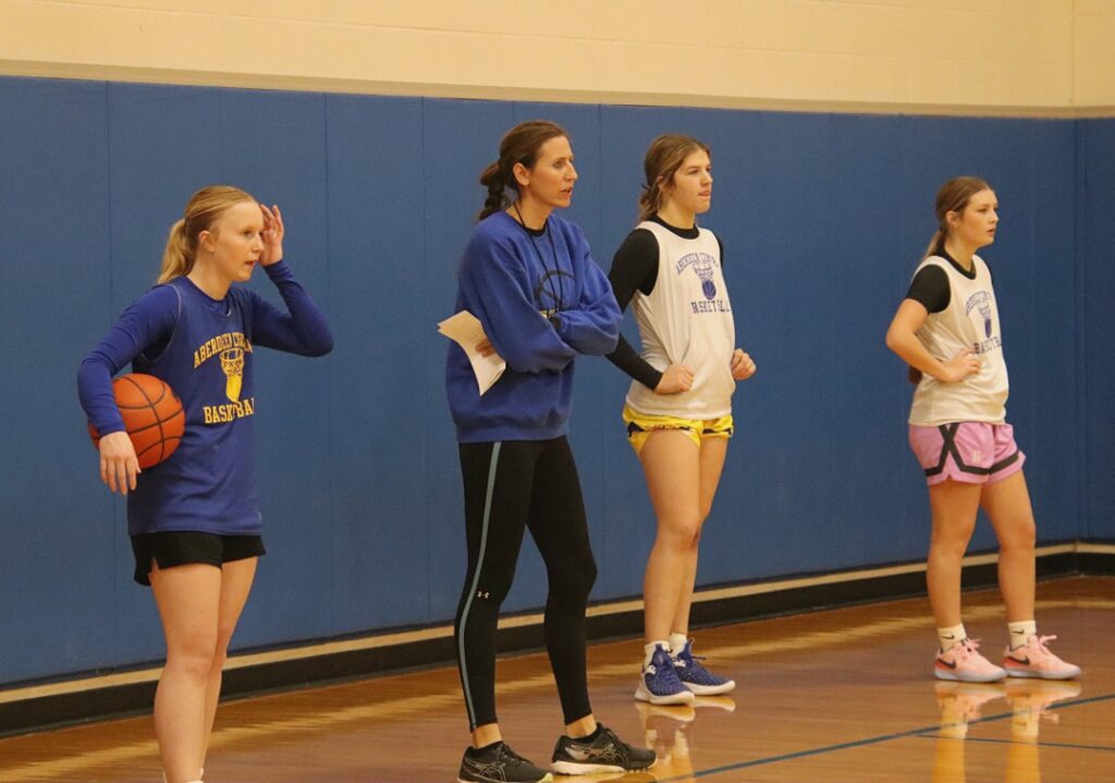 Aberdeen Girls Hoops Squads Start Season In Different Situations ...