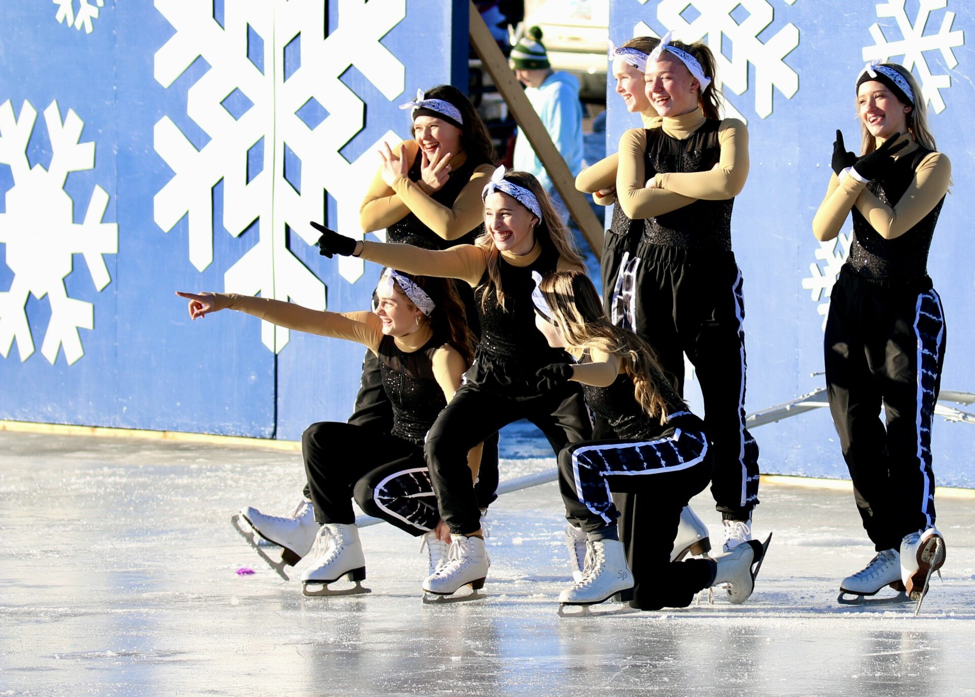 Gallery: Schinkel Crowned Queen At Carnival Of Silver Skates | Aberdeen ...
