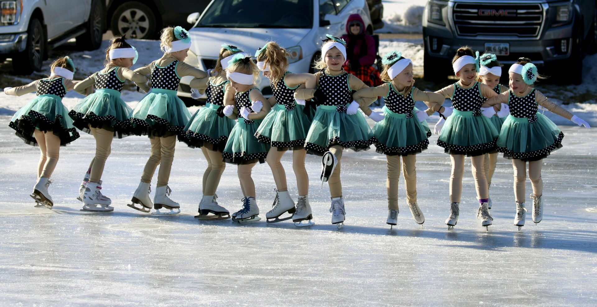 Gallery: Schinkel Crowned Queen At Carnival Of Silver Skates | Aberdeen ...
