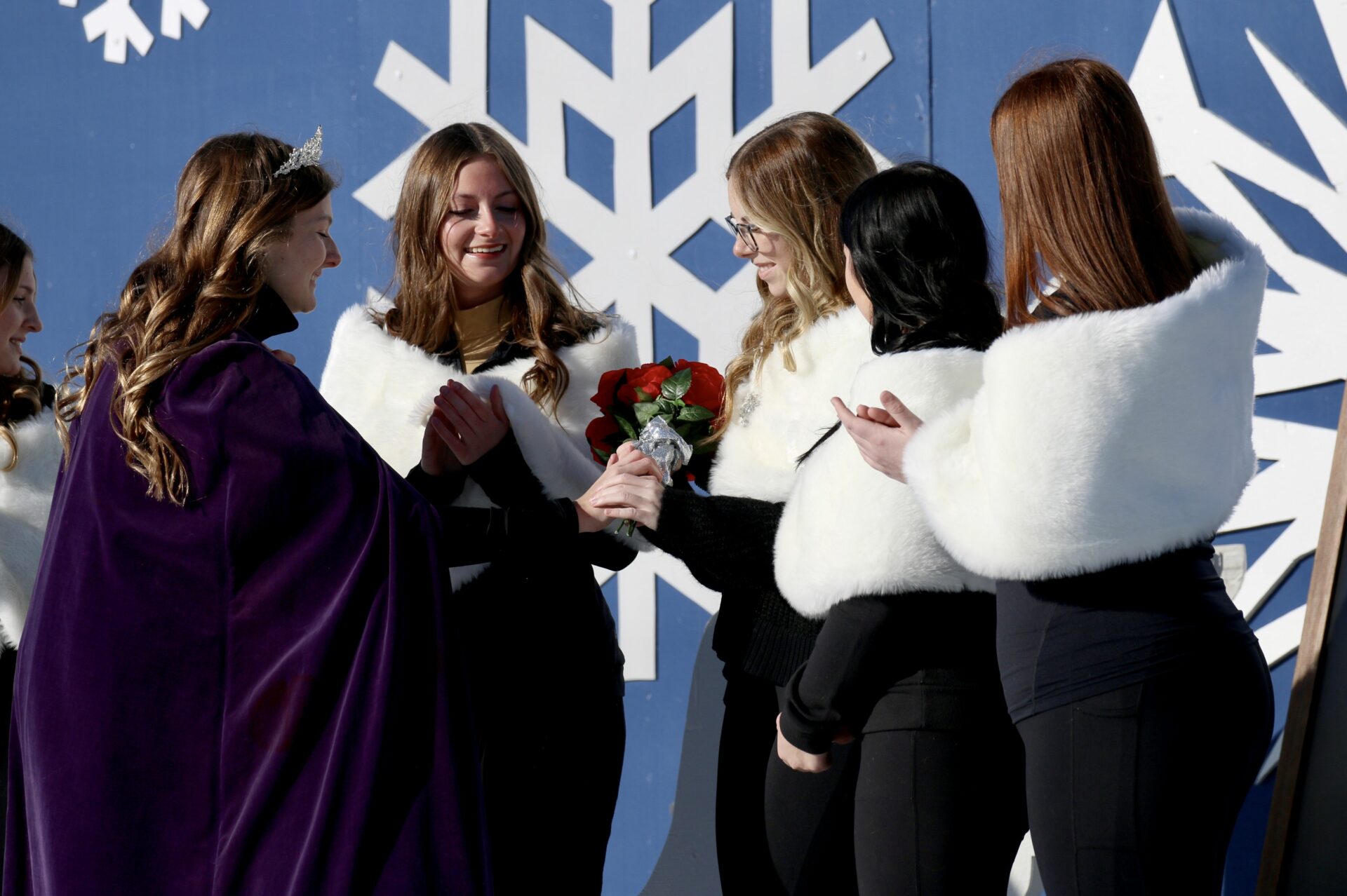Gallery: Schinkel Crowned Queen At Carnival Of Silver Skates | Aberdeen ...