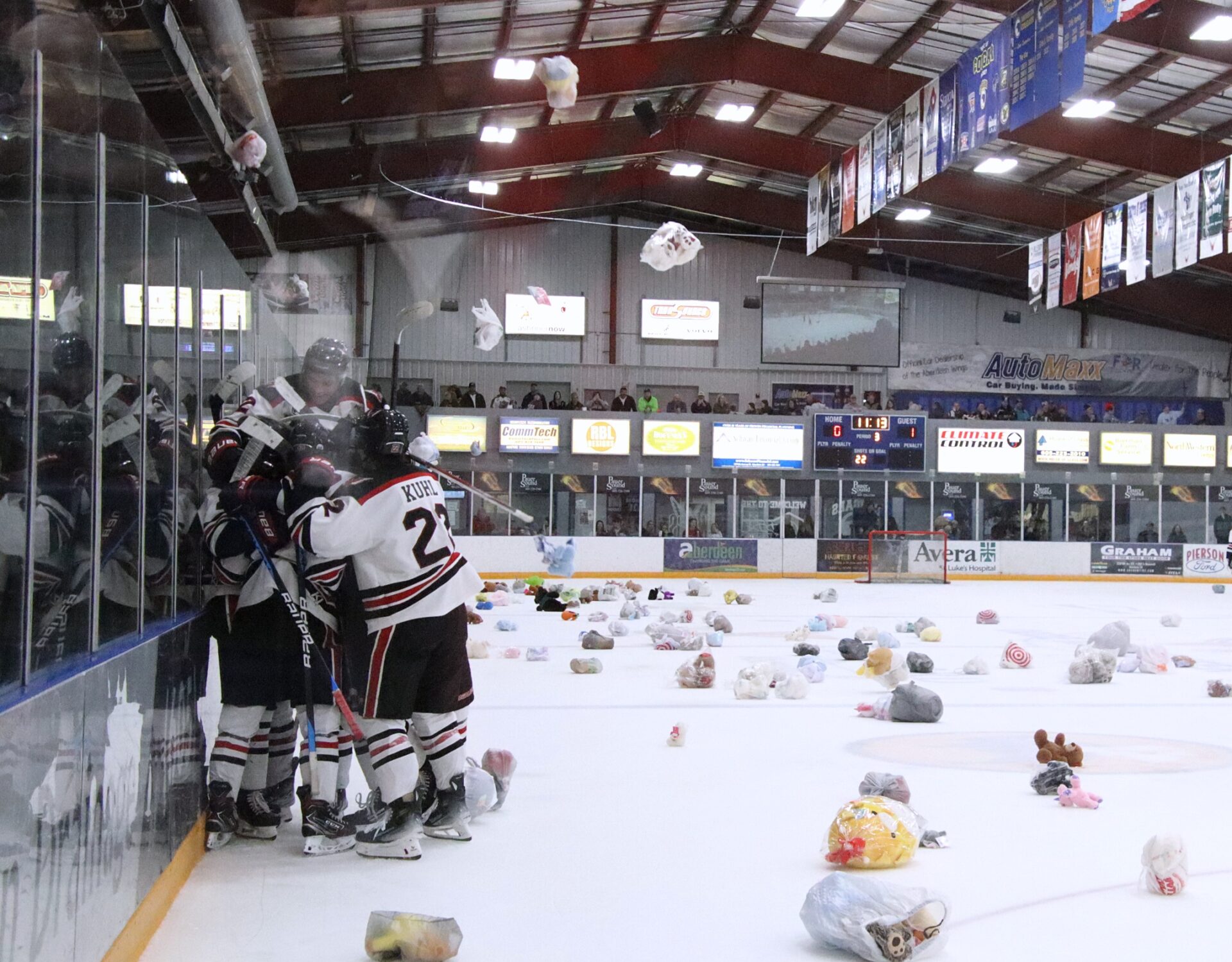 Sports Roundup: Northern Women Upset Mankato, Maverick Men Thwart Upset ...