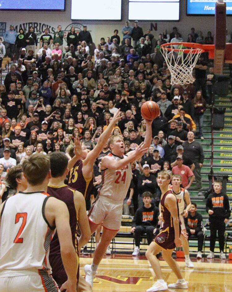 State B Basketball: Howard Outlasts Three-time Champ De Smet In OT To ...