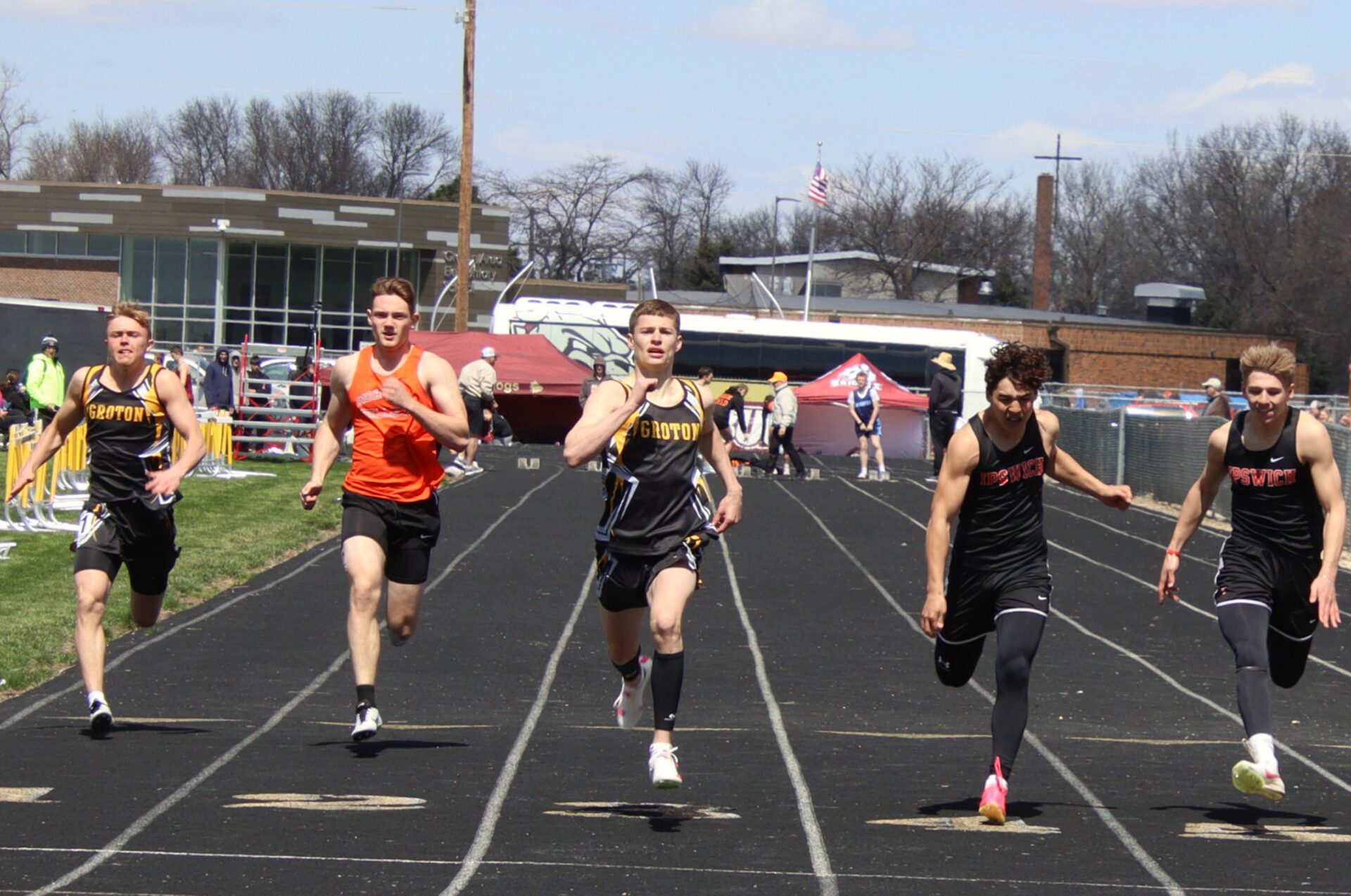 Athletes Battle Wind, Opponents At Rob Luecke Track Invitational ...