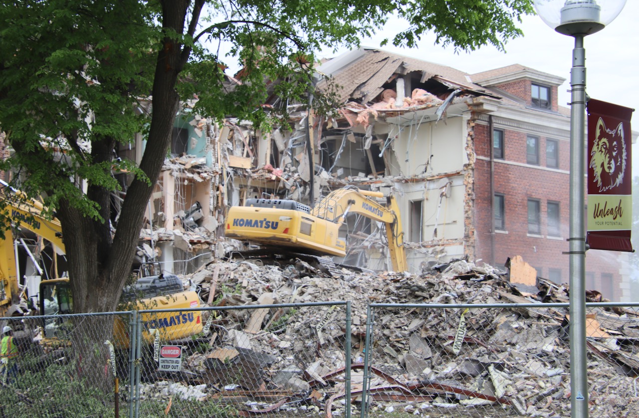 Gallery: Lincoln Hall Demolition Begins Monday | Aberdeen Insider