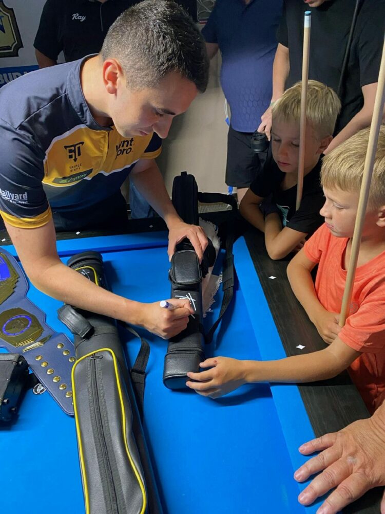 Billiards World Champ Fedor Gorst Spends Two Days With Local Players ...