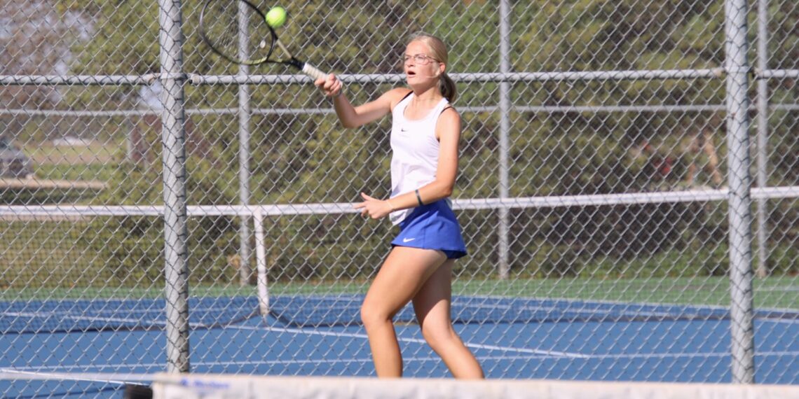 Sports Roundup: Central Tennis Team Downs St. Thomas More; Roncalli ...