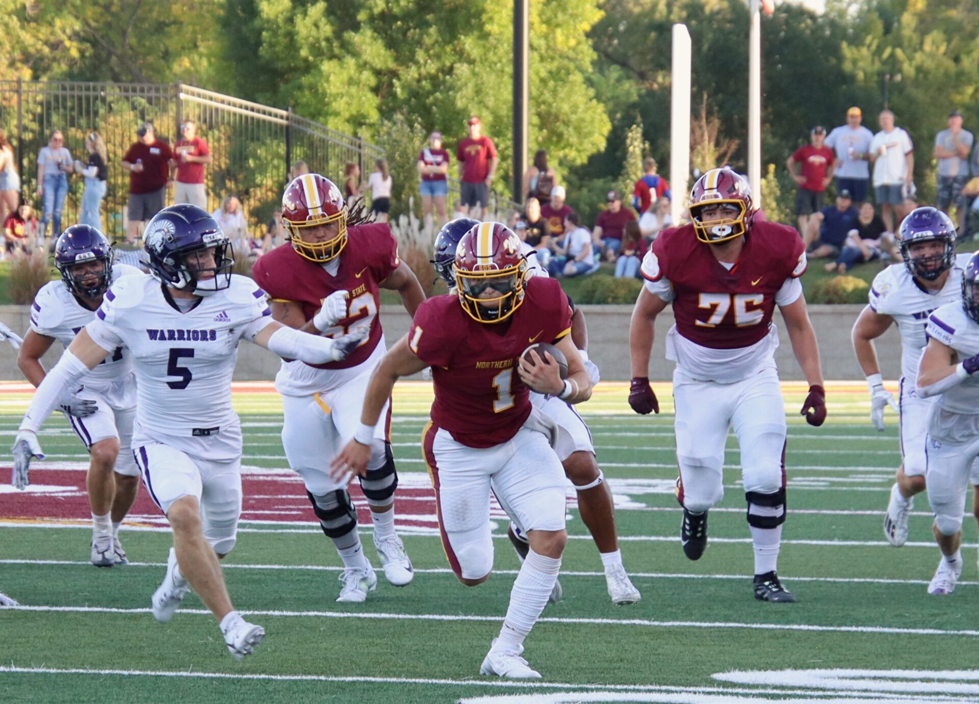 Late Score Seals First Win For Northern State Football Team | Aberdeen ...