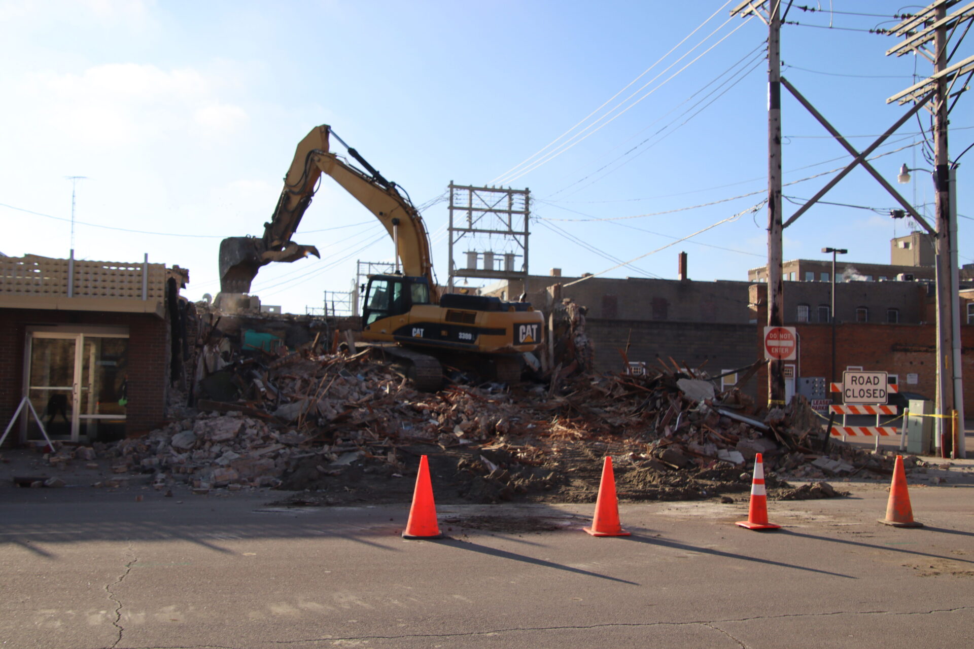 Former Robbie's Bar Demolished Wednesday | Aberdeen Insider