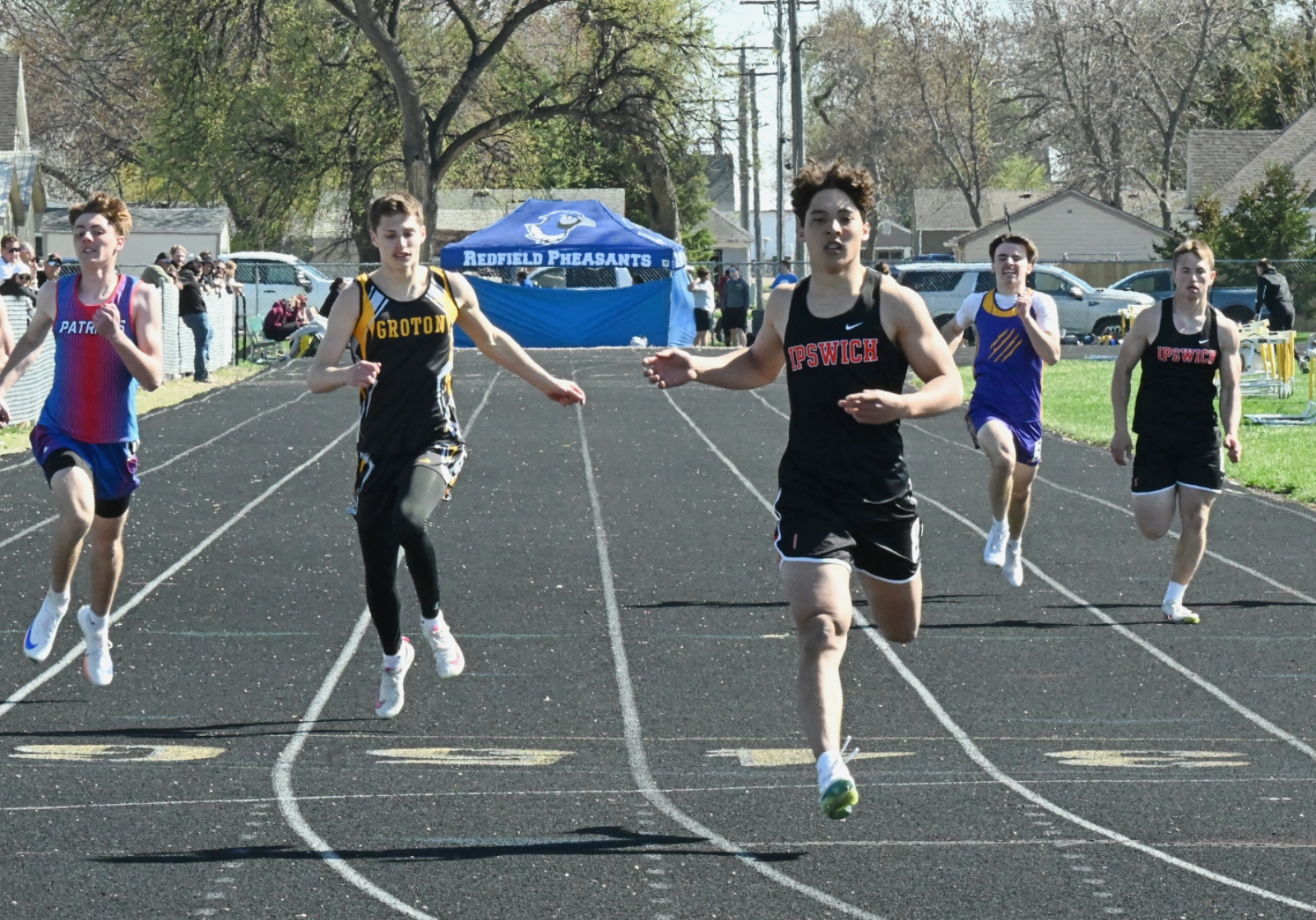 Ipswich's Hettich Among Those Who Shine At Rob Luecke Invitational In ...