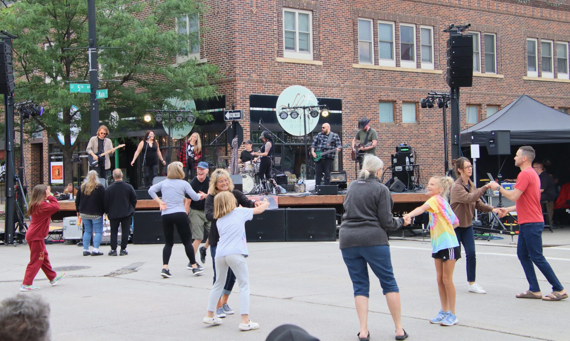 Photo Gallery: Kat Perkins Downtown Concert | Aberdeen Insider
