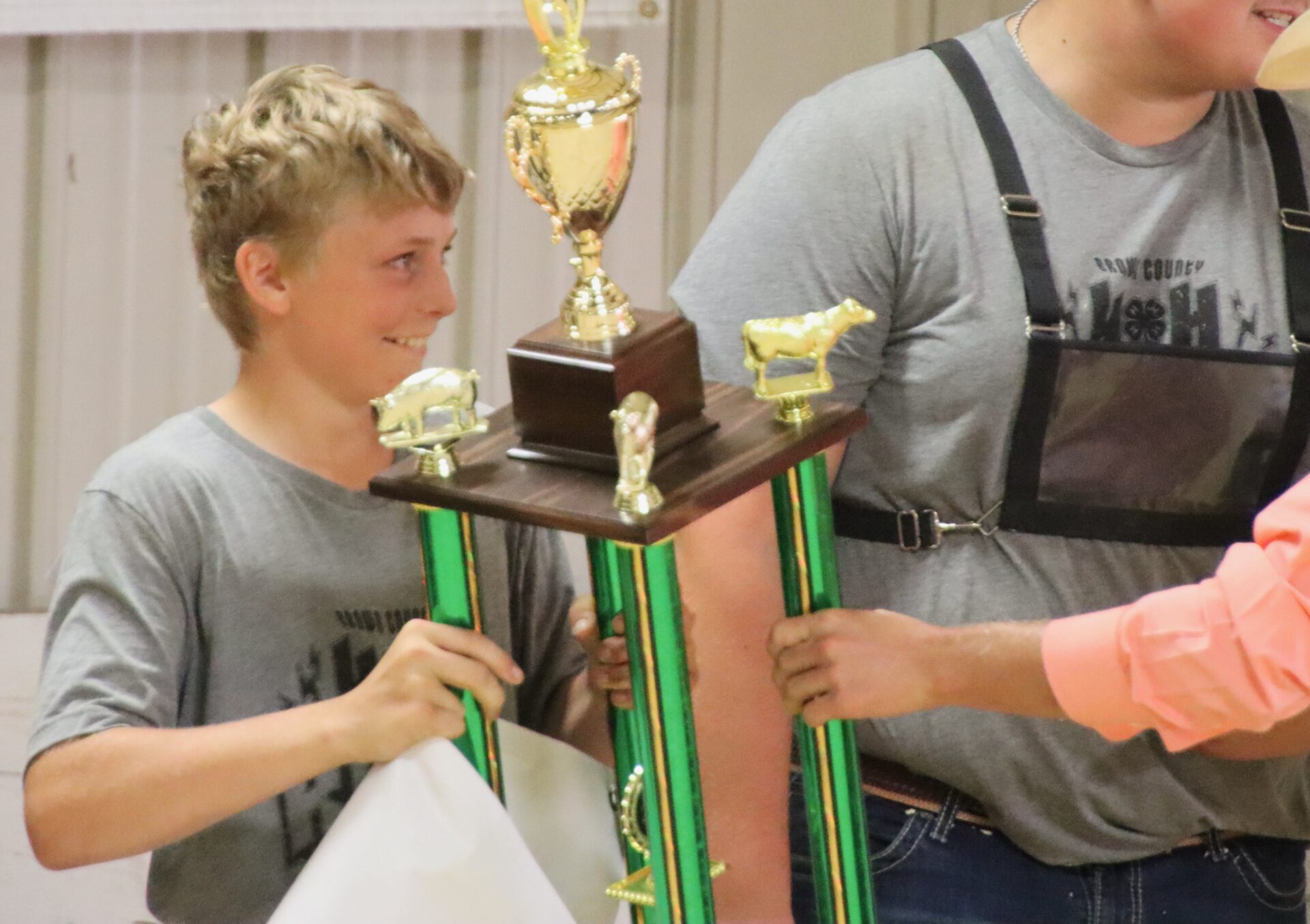 4-H'er Keeps Family's Showmanship Tradition Alive At Brown County Fair ...