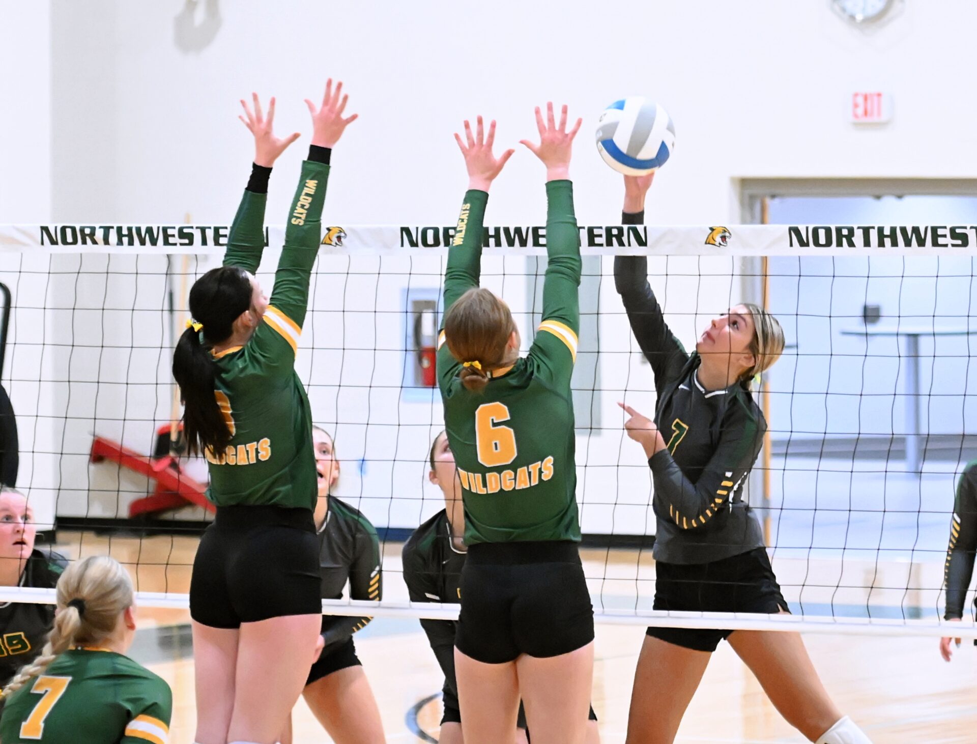 Sports Roundup: Northwestern Opens Volleyball Season With Four-set Win ...