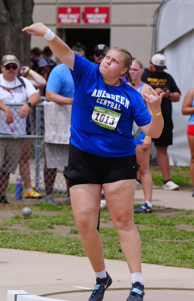 State Track Meet: Aberdeen Central's Hermansen Wins Shot Put In Record ...